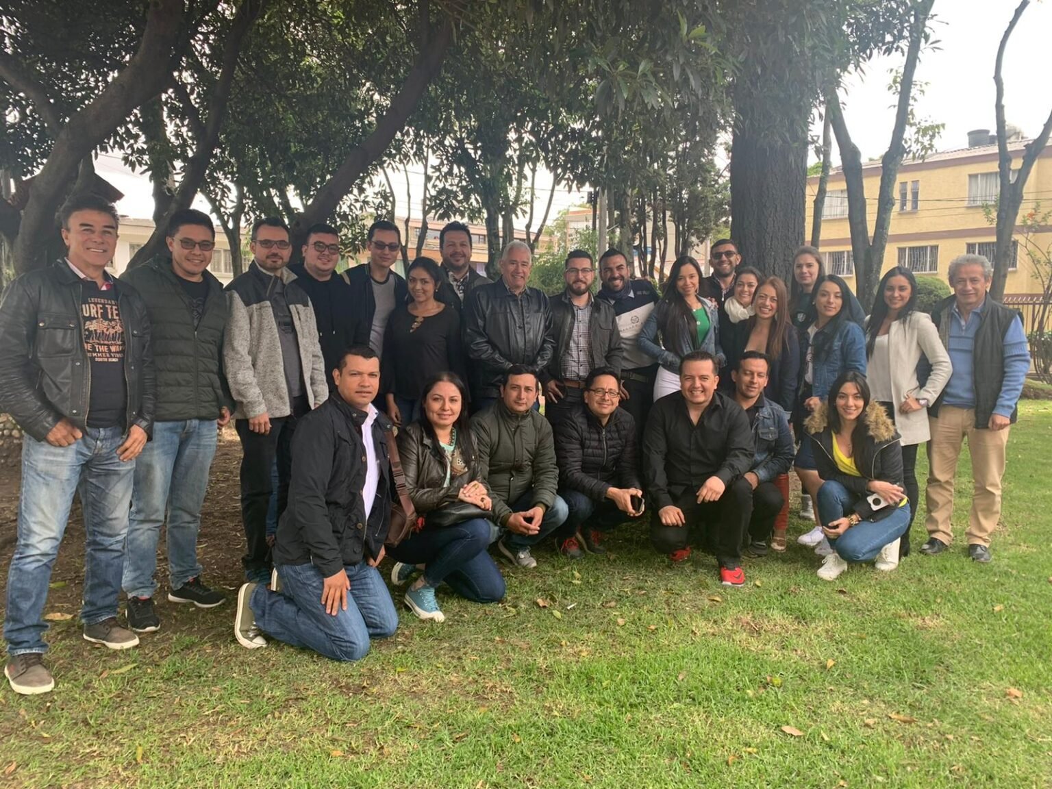 Nosotros - Sharky Academy